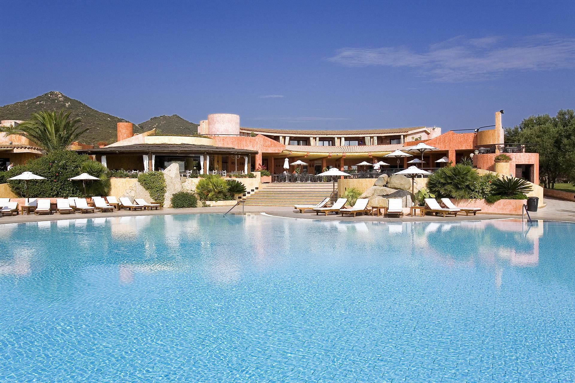 Sant'Elmo Beach Hotel, Sardinien - Online zum Bestpreis buchen | Domicillio